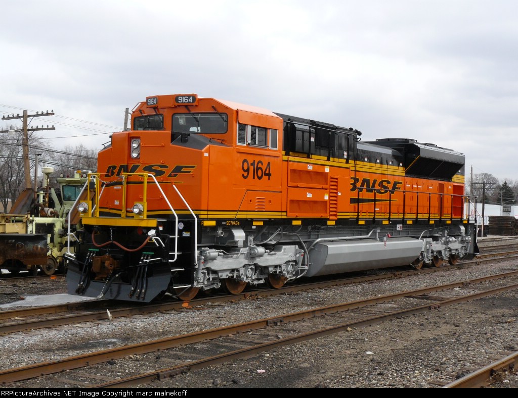 BNSF 9164